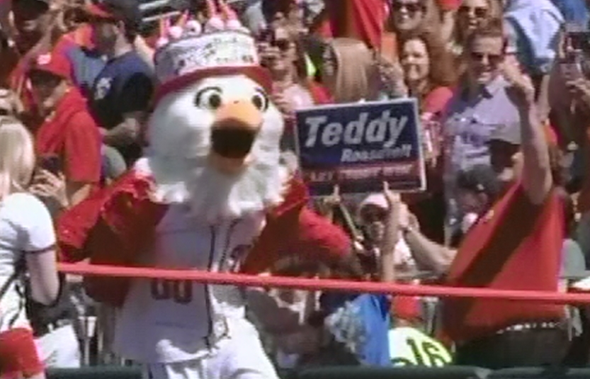 YouDee – LET TEDDY WIN